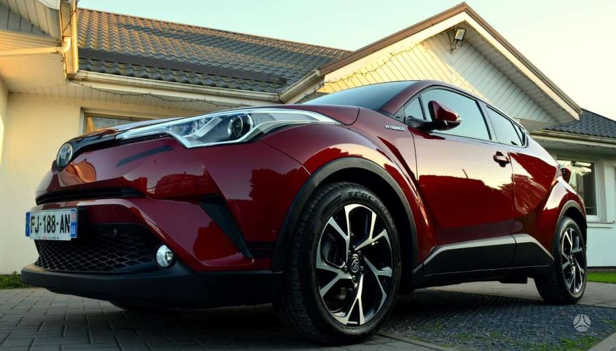 Красный Тойота C-HR 2020 в Каунас, объемом двигателя 1.80 л и пробегом 150 тыс. км за 17500 €, фото 12 на AUTOMOTO.COM.LV
