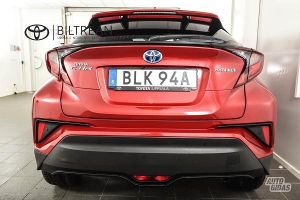 Red Toyota C-HR 2020 in Kaunas, with an engine capacity of 0.00 L and mileage of 16 thousand km for 27494 €, photo 4 on AUTOMOTO.COM.LV