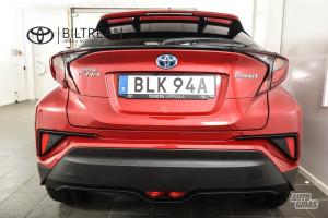 Red Toyota C-HR 2020 in Kaunas, with an engine capacity of 0.00 L and mileage of 16 thousand km for 27494 €, photo 4 on AUTOMOTO.COM.LV