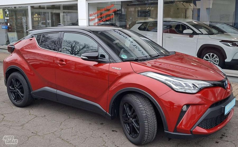 Sarkans Toyota C-HR 2020 Kauņa, ar dzinēja tilpumu 0.00 L un nobraukumu 48 tūkst. km par 23276 €, foto 4 vietnē AUTOMOTO.COM.LV