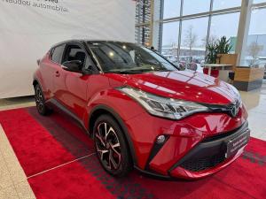 Красный Тойота C-HR 2020 в Шяуляй, объемом двигателя 1.20 л и пробегом 111 тыс. км за 17900 €, фото 2 на AUTOMOTO.COM.LV