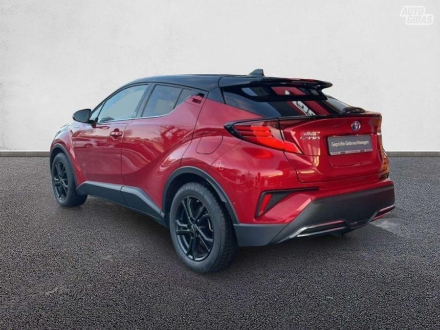 Red Toyota C-HR 2020 in Kaunas, with an engine capacity of 2.00 L and mileage of 42 thousand km for 24862 €, photo 5 on AUTOMOTO.COM.LV