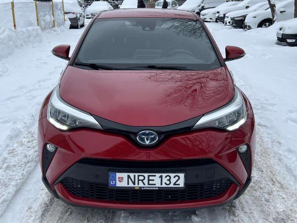 Sarkans Toyota C-HR 2020 Viļņa, ar dzinēja tilpumu 1.99 L un nobraukumu 113 tūkst. km par 21000 €, foto 9 vietnē AUTOMOTO.COM.LV