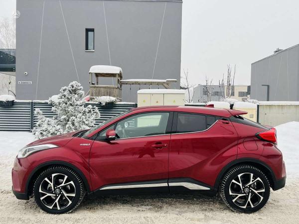Красный Тойота C-HR 2020 в Каунас, объемом двигателя 1.80 л и пробегом 55 тыс. км за 18500 €, фото 5 на AUTOMOTO.COM.LV