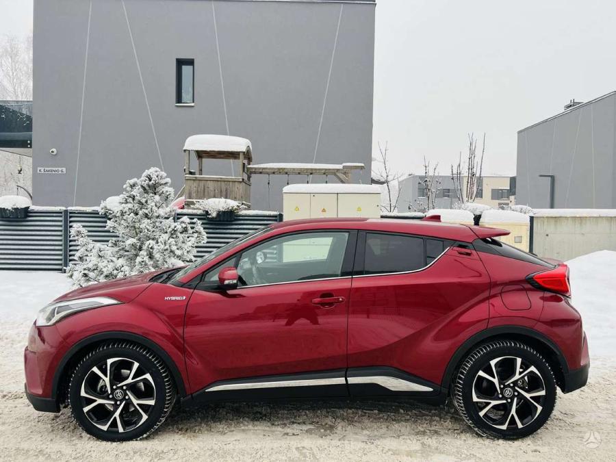 Sarkans Toyota C-HR 2020 Kauņa, ar dzinēja tilpumu 1.80 L un nobraukumu 55 tūkst. km par 18300 €, foto 3 vietnē AUTOMOTO.COM.LV