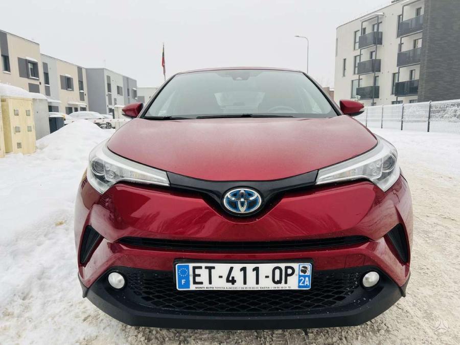 Sarkans Toyota C-HR 2020 Kauņa, ar dzinēja tilpumu 1.80 L un nobraukumu 55 tūkst. km par 18300 €, foto 8 vietnē AUTOMOTO.COM.LV