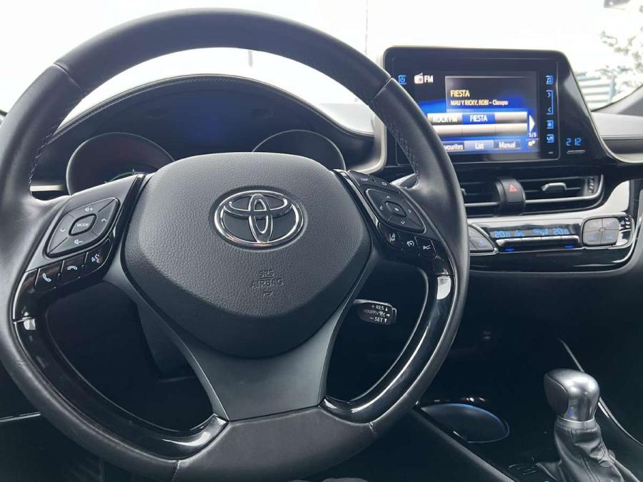Sarkans Toyota C-HR 2020 Kauņa, ar dzinēja tilpumu 1.80 L un nobraukumu 55 tūkst. km par 18300 €, foto 24 vietnē AUTOMOTO.COM.LV