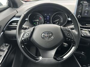 Красный Тойота C-HR 2020 в Каунас, объемом двигателя 2.00 л и пробегом 127 тыс. км за 22771 €, фото 14 на AUTOMOTO.COM.LV