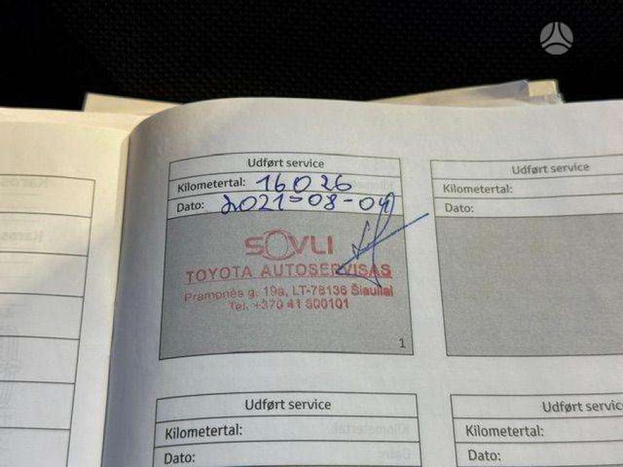 Red Toyota C-HR 2020 in Siauliai, with an engine capacity of 1.80 L and mileage of 87 thousand km for 21900 €, photo 23 on AUTOMOTO.COM.LV