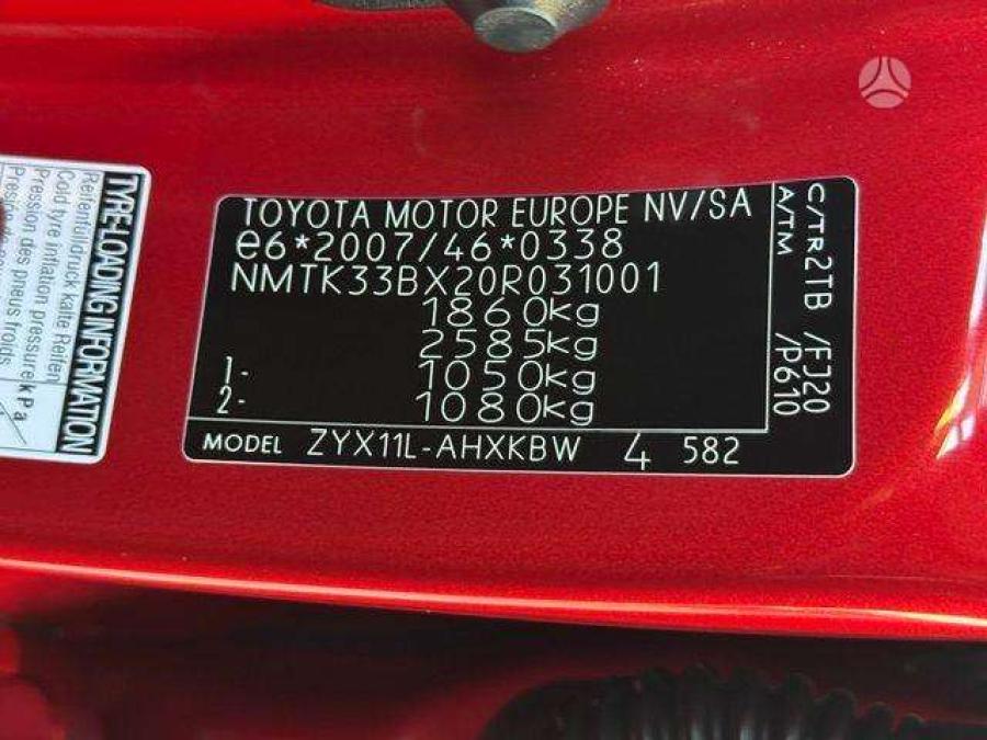 Red Toyota C-HR 2020 in Siauliai, with an engine capacity of 1.80 L and mileage of 87 thousand km for 21900 €, photo 24 on AUTOMOTO.COM.LV