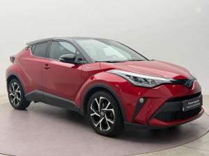 Red Toyota C-HR 2020 in Panevezys, with an engine capacity of 1.99 L and mileage of 150 thousand km for 21590 €, photo 4 on AUTOMOTO.COM.LV