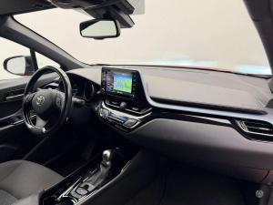 Red Toyota C-HR 2020 in Panevezys, with an engine capacity of 1.99 L and mileage of 150 thousand km for 21590 €, photo 18 on AUTOMOTO.COM.LV