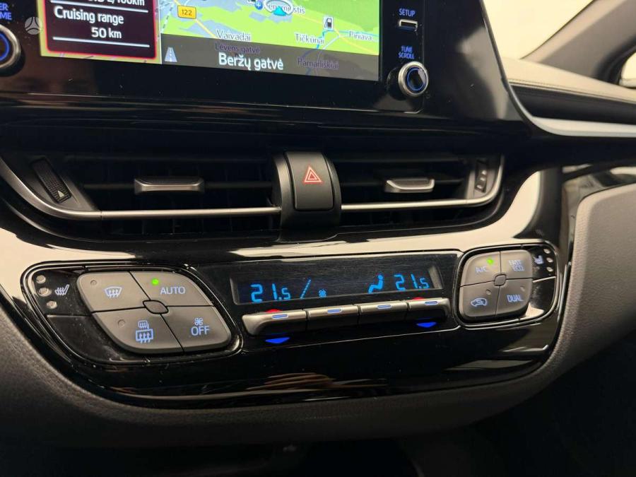 Red Toyota C-HR 2020 in Panevezys, with an engine capacity of 1.99 L and mileage of 150 thousand km for 21590 €, photo 32 on AUTOMOTO.COM.LV