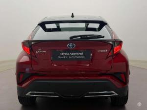 Red Toyota C-HR 2020 in Panevezys, with an engine capacity of 1.99 L and mileage of 150 thousand km for 21590 €, photo 37 on AUTOMOTO.COM.LV