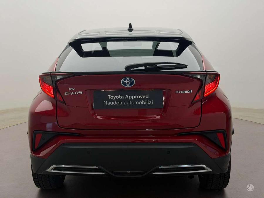 Red Toyota C-HR 2020 in Panevezys, with an engine capacity of 1.99 L and mileage of 150 thousand km for 21590 €, photo 37 on AUTOMOTO.COM.LV