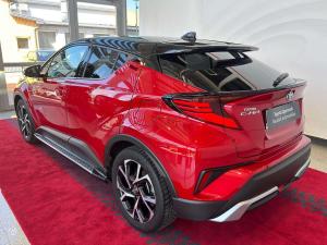 Red Toyota C-HR 2020 in Siauliai, with an engine capacity of 1.99 L and mileage of 40 thousand km for 21900 €, photo 5 on AUTOMOTO.COM.LV