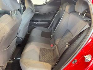 Red Toyota C-HR 2020 in Siauliai, with an engine capacity of 1.99 L and mileage of 40 thousand km for 21900 €, photo 21 on AUTOMOTO.COM.LV