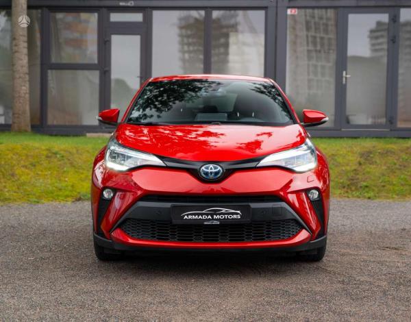 Sarkans Toyota C-HR 2020 Viļņa, ar dzinēja tilpumu 1.80 L un nobraukumu 82 tūkst. km par 20500 €, foto 5 vietnē AUTOMOTO.COM.LV