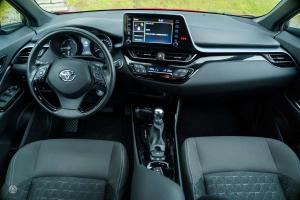 Красный Тойота C-HR 2020 в Вильнюс, объемом двигателя 1.80 л и пробегом 82 тыс. км за 20500 €, фото 26 на AUTOMOTO.COM.LV