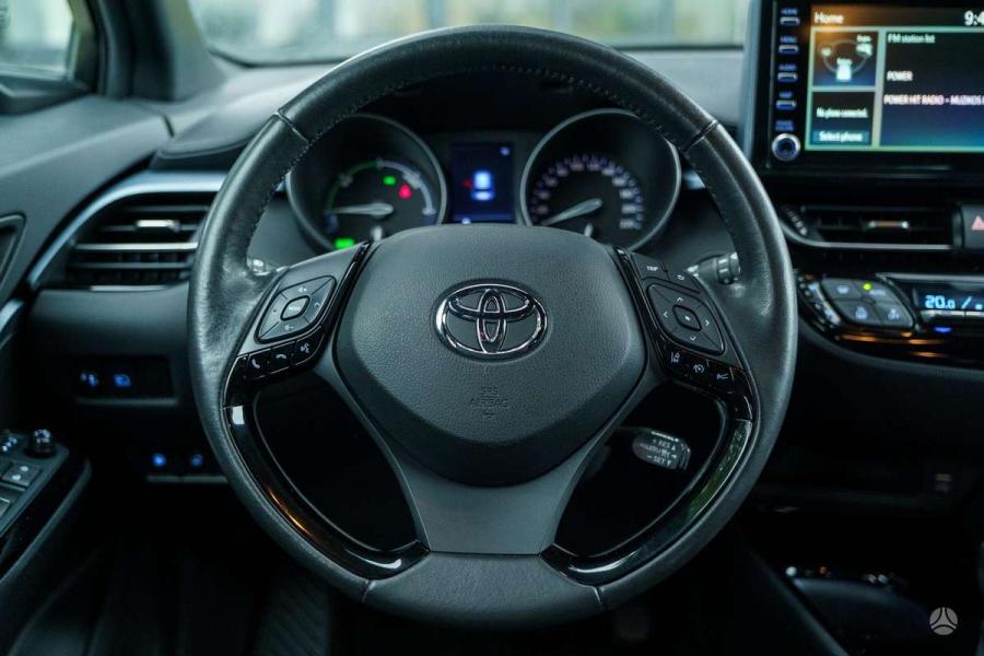 Красный Тойота C-HR 2020 в Вильнюс, объемом двигателя 1.80 л и пробегом 82 тыс. км за 20500 €, фото 27 на AUTOMOTO.COM.LV