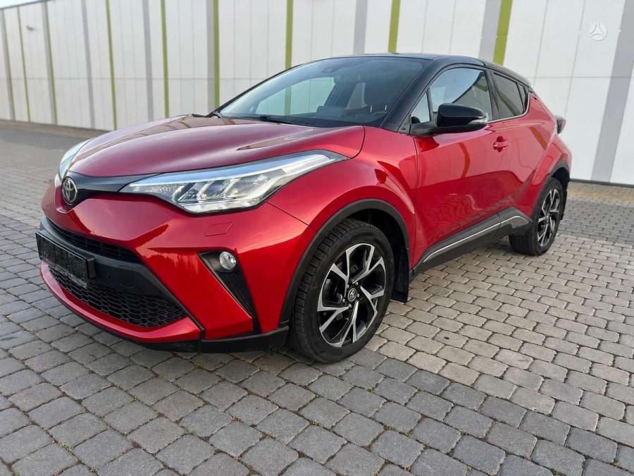 Red Toyota C-HR 2020 in Raseiniai, with an engine capacity of 1.20 L and mileage of 36 thousand km for 16300 €, photo 1 on AUTOMOTO.COM.LV