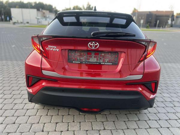 Toyota C-HR 2020 Raseiniai vietnÄ Sarkans Toyota C-HR 2020 Raseiniai, ar dzinÄja tilpumu 1.20 L un nobraukumu 36 tÅ«kst. km par 16300 ā¬, foto 4 vietnÄ AUTOMOTO.COM.LV