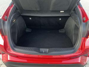 Red Toyota C-HR 2020 in Raseiniai, with an engine capacity of 1.20 L and mileage of 36 thousand km for 16300 €, photo 17 on AUTOMOTO.COM.LV
