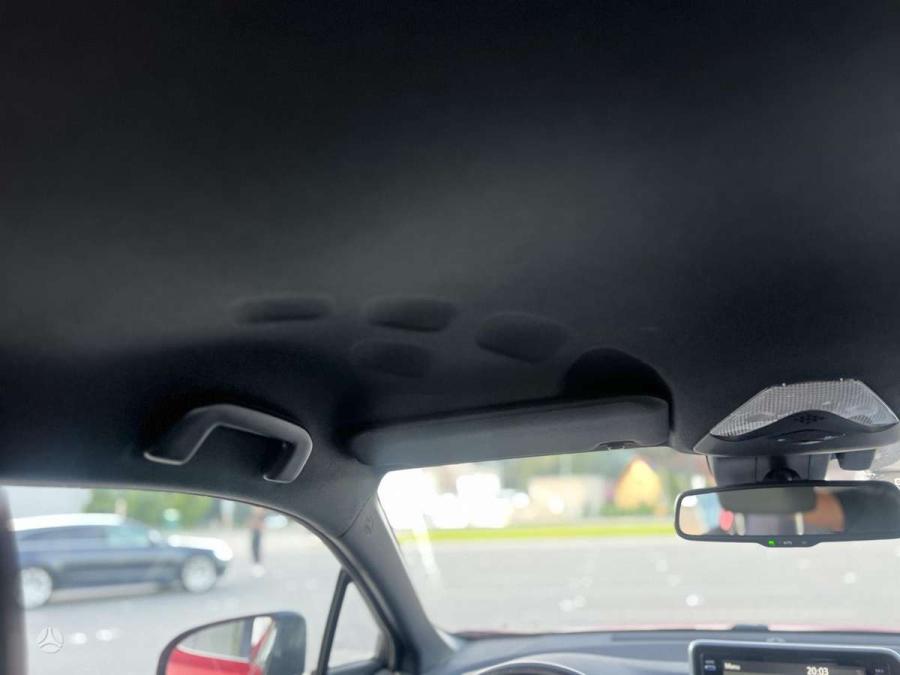 Red Toyota C-HR 2020 in Raseiniai, with an engine capacity of 1.20 L and mileage of 36 thousand km for 16300 €, photo 18 on AUTOMOTO.COM.LV