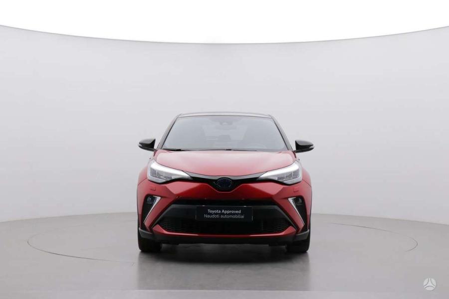 Red Toyota C-HR 2021 in Vilnius, with an engine capacity of 1.80 L and mileage of 97 thousand km for 22600 €, photo 6 on AUTOMOTO.COM.LV