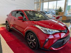 Sarkans Toyota C-HR 2021 Šauļi, ar dzinēja tilpumu 1.80 L un nobraukumu 113 tūkst. km par 21300 €, foto 2 vietnē AUTOMOTO.COM.LV