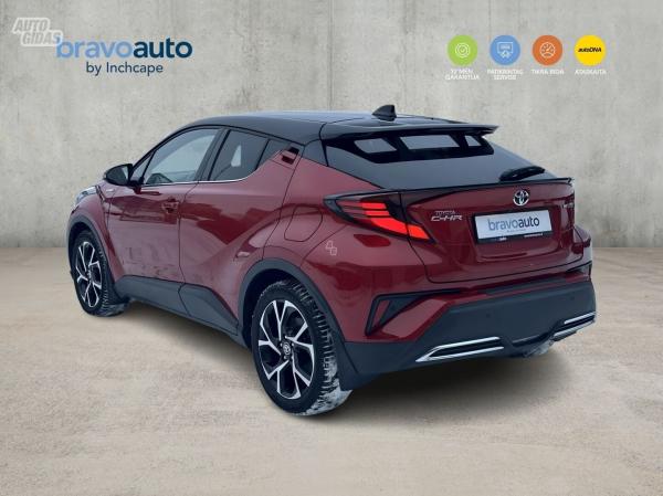 Sarkans Toyota C-HR 2021 Kauņa, ar dzinēja tilpumu 2.00 L un nobraukumu 69 tūkst. km par 23471 €, foto 3 vietnē AUTOMOTO.COM.LV