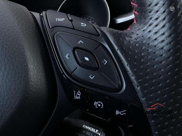 Sarkans Toyota C-HR 2021 Viļņa, ar dzinēja tilpumu 1.80 L un nobraukumu 145 tūkst. km par 22450 €, foto 11 vietnē AUTOMOTO.COM.LV