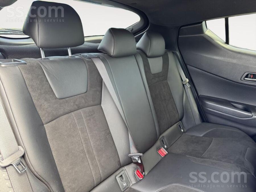 Sarkans Toyota C-HR 2021 Rīga, ar dzinēja tilpumu 1.80 L un nobraukumu 69 tūkst. km par 20500 €, foto 8 vietnē AUTOMOTO.COM.LV