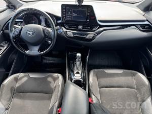 Sarkans Toyota C-HR 2021 Rīga, ar dzinēja tilpumu 1.80 L un nobraukumu 69 tūkst. km par 20500 €, foto 9 vietnē AUTOMOTO.COM.LV