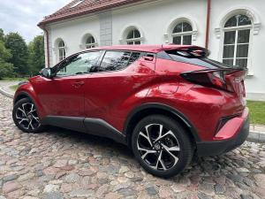 Красный Тойота C-HR 2021 в Каунас, объемом двигателя 1.20 л и пробегом 100 тыс. км за 19990 €, фото 4 на AUTOMOTO.COM.LV