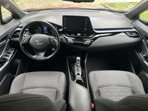 Красный Тойота C-HR 2021 в Каунас, объемом двигателя 1.20 л и пробегом 100 тыс. км за 19990 €, фото 15 на AUTOMOTO.COM.LV