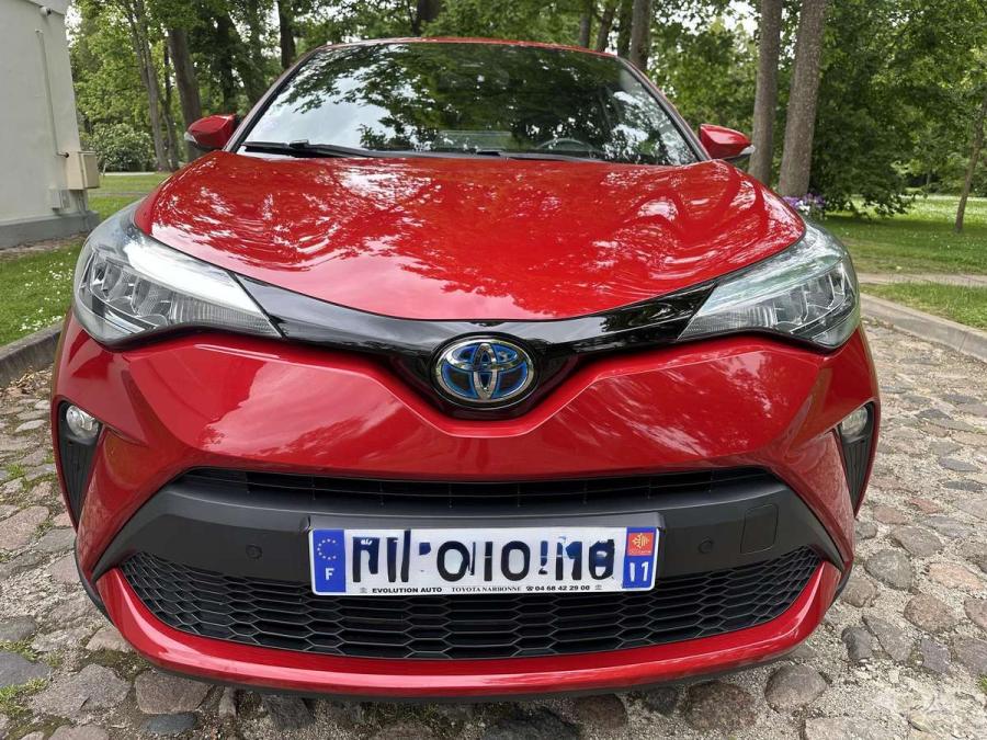 Красный Тойота C-HR 2021 в Каунас, объемом двигателя 1.20 л и пробегом 100 тыс. км за 19990 €, фото 32 на AUTOMOTO.COM.LV