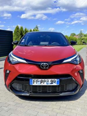 Красный Тойота C-HR 2021 в Каунас, объемом двигателя 1.99 л и пробегом 78 тыс. км за 24900 €, фото 4 на AUTOMOTO.COM.LV