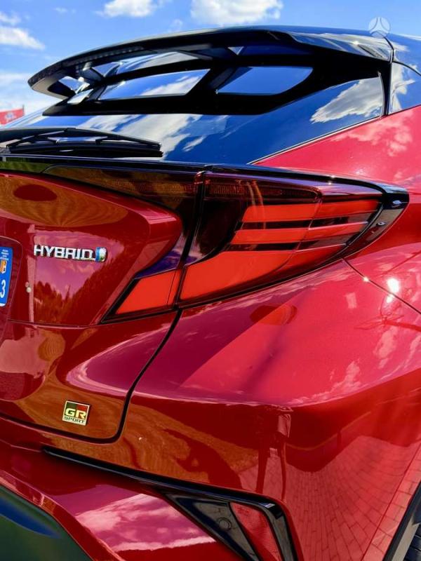 Красный Тойота C-HR 2021 в Каунас, объемом двигателя 1.99 л и пробегом 78 тыс. км за 24900 €, фото 10 на AUTOMOTO.COM.LV