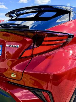 Красный Тойота C-HR 2021 в Каунас, объемом двигателя 1.99 л и пробегом 78 тыс. км за 24900 €, фото 11 на AUTOMOTO.COM.LV