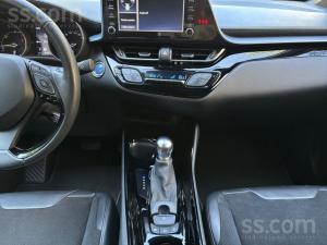 Sarkans Toyota C-HR 2021 Rīga, ar dzinēja tilpumu 1.80 L un nobraukumu 82 tūkst. km par 20920 €, foto 12 vietnē AUTOMOTO.COM.LV