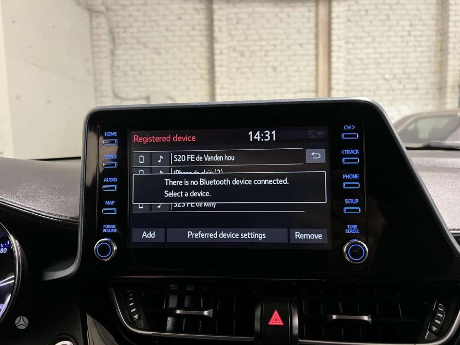 Красный Тойота C-HR 2021 в Клайпеда, объемом двигателя 1.80 л и пробегом 173 тыс. км за 17999 €, фото 20 на AUTOMOTO.COM.LV