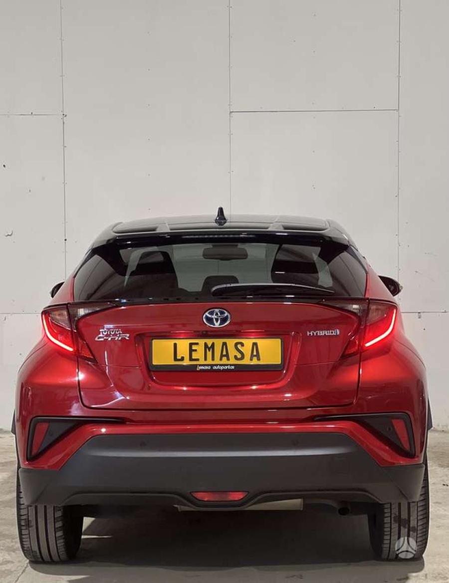 Красный Тойота C-HR 2021 в Клайпеда, объемом двигателя 1.80 л и пробегом 173 тыс. км за 17999 €, фото 29 на AUTOMOTO.COM.LV
