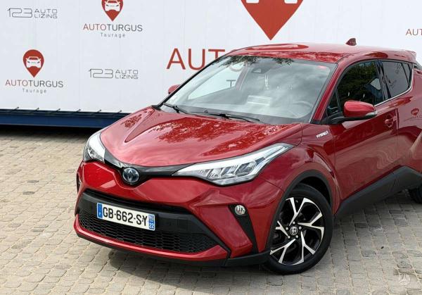 Red Toyota C-HR 2021 in Taurage, with an engine capacity of 1.80 L and mileage of 66 thousand km for 18800 €, photo 4 on AUTOMOTO.COM.LV