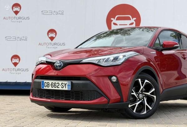 Red Toyota C-HR 2021 in Taurage, with an engine capacity of 1.80 L and mileage of 66 thousand km for 18800 €, photo 8 on AUTOMOTO.COM.LV