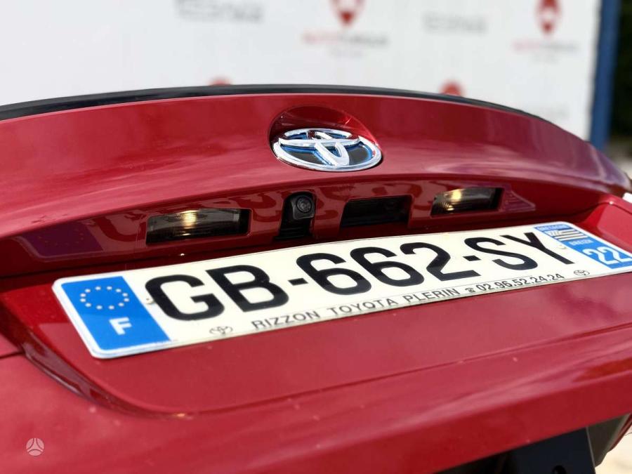 Sarkans Toyota C-HR 2021 Tauragė, ar dzinēja tilpumu 1.80 L un nobraukumu 66 tūkst. km par 18800 €, foto 39 vietnē AUTOMOTO.COM.LV