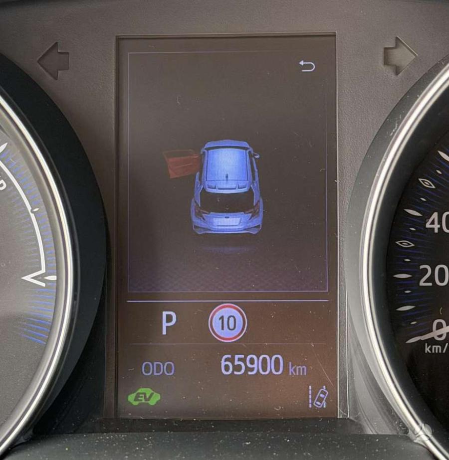 Sarkans Toyota C-HR 2021 Tauragė, ar dzinēja tilpumu 1.80 L un nobraukumu 66 tūkst. km par 18800 €, foto 51 vietnē AUTOMOTO.COM.LV