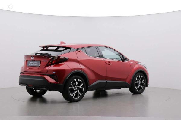 Красный Тойота C-HR 2021 в Вильнюс, объемом двигателя 1.80 л и пробегом 75 тыс. км за 23900 €, фото 3 на AUTOMOTO.COM.LV
