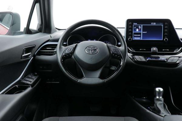 Красный Тойота C-HR 2021 в Вильнюс, объемом двигателя 1.80 л и пробегом 75 тыс. км за 23900 €, фото 8 на AUTOMOTO.COM.LV