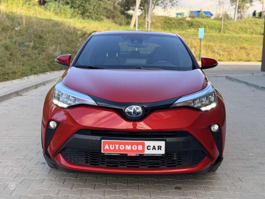 Sarkans Toyota C-HR 2021 Viļņa, ar dzinēja tilpumu 1.80 L un nobraukumu 108 tūkst. km par 22800 €, foto 3 vietnē AUTOMOTO.COM.LV